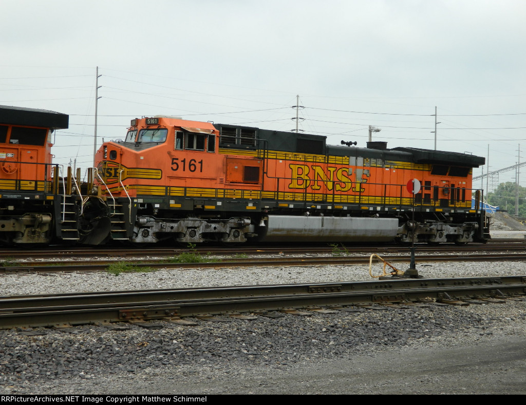 BNSF 5161